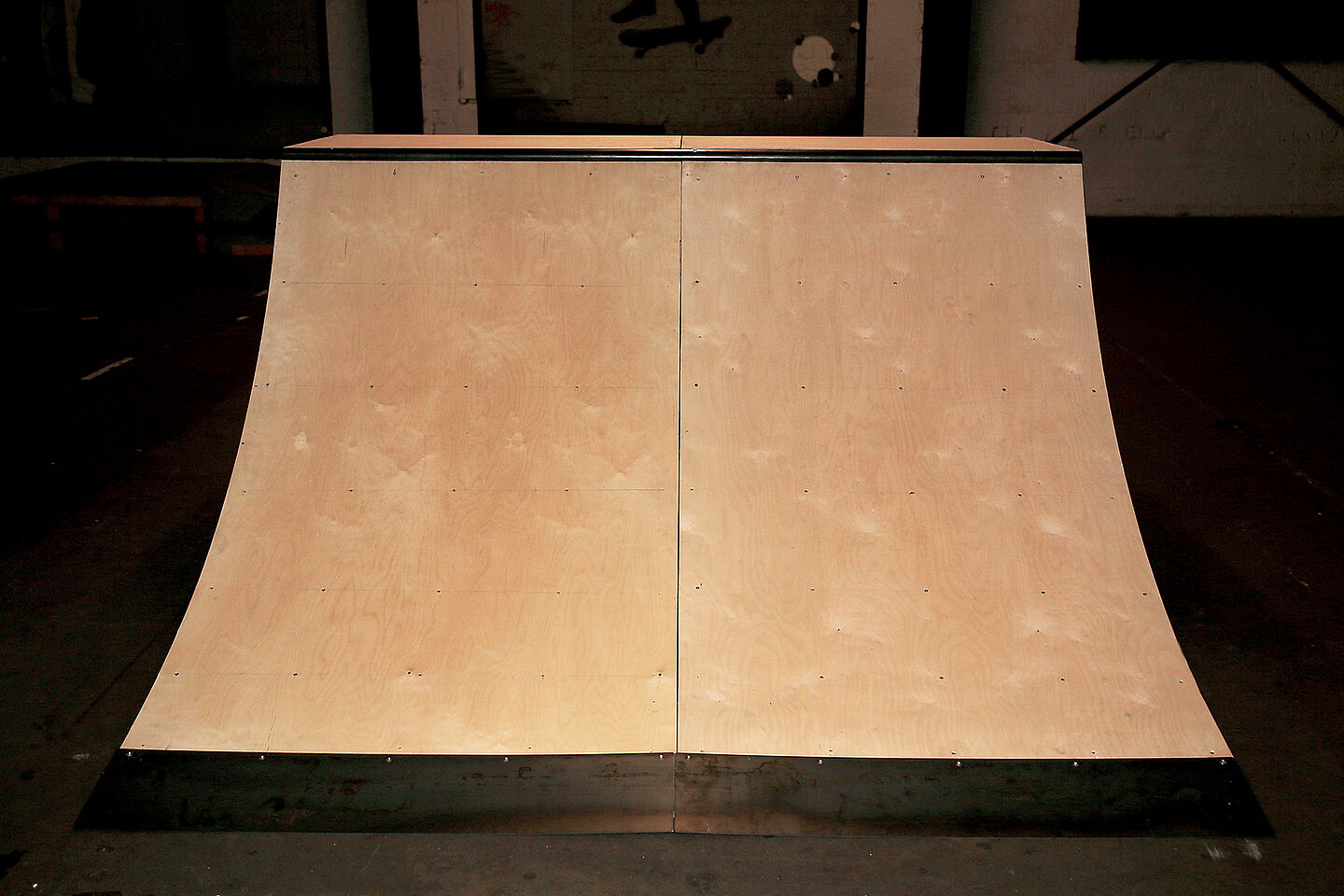 How to build a quarterpipe? | Titus