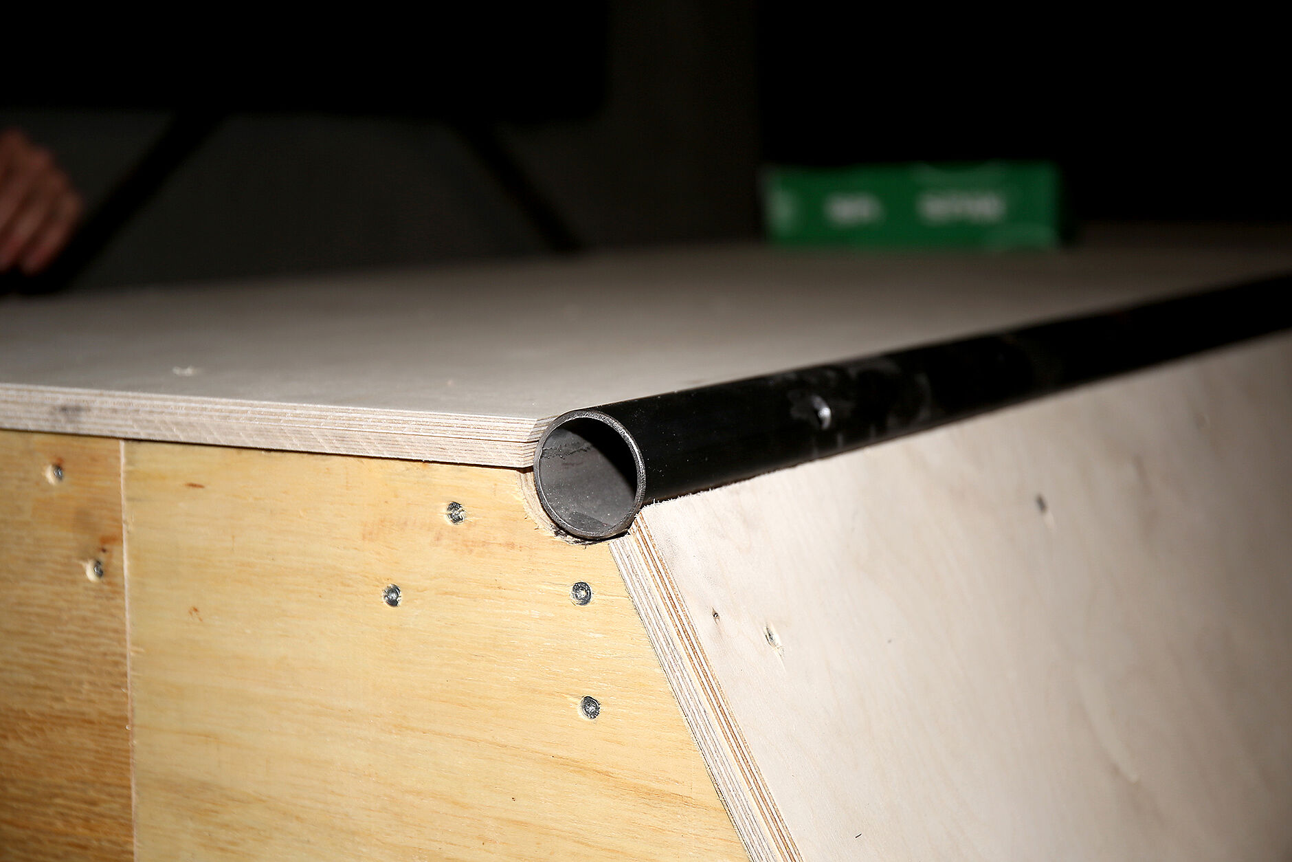 How to build a quarterpipe? | Titus