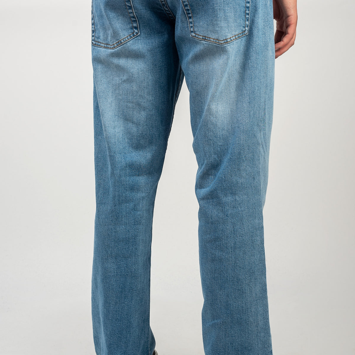 Lax TITUS Jeans in blue-bleached for men